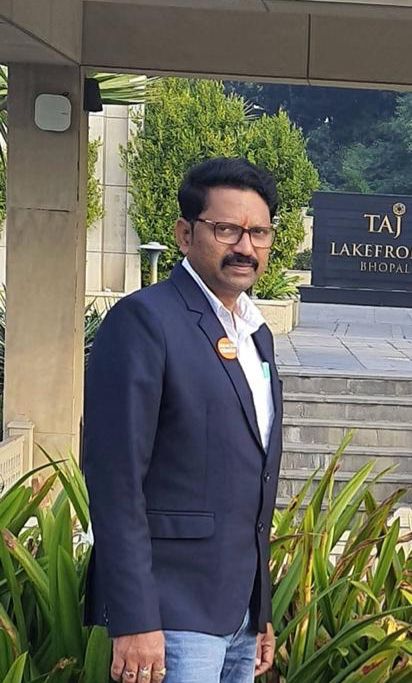 उपक्रमशील शिक्षक दिवाकर मादेशी यांना छत्रपती शिवाजी महाराज राष्ट्रीय ...